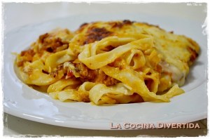 Gratinado de nidos de pasta con carne y champiñones – La Cocina Divertida